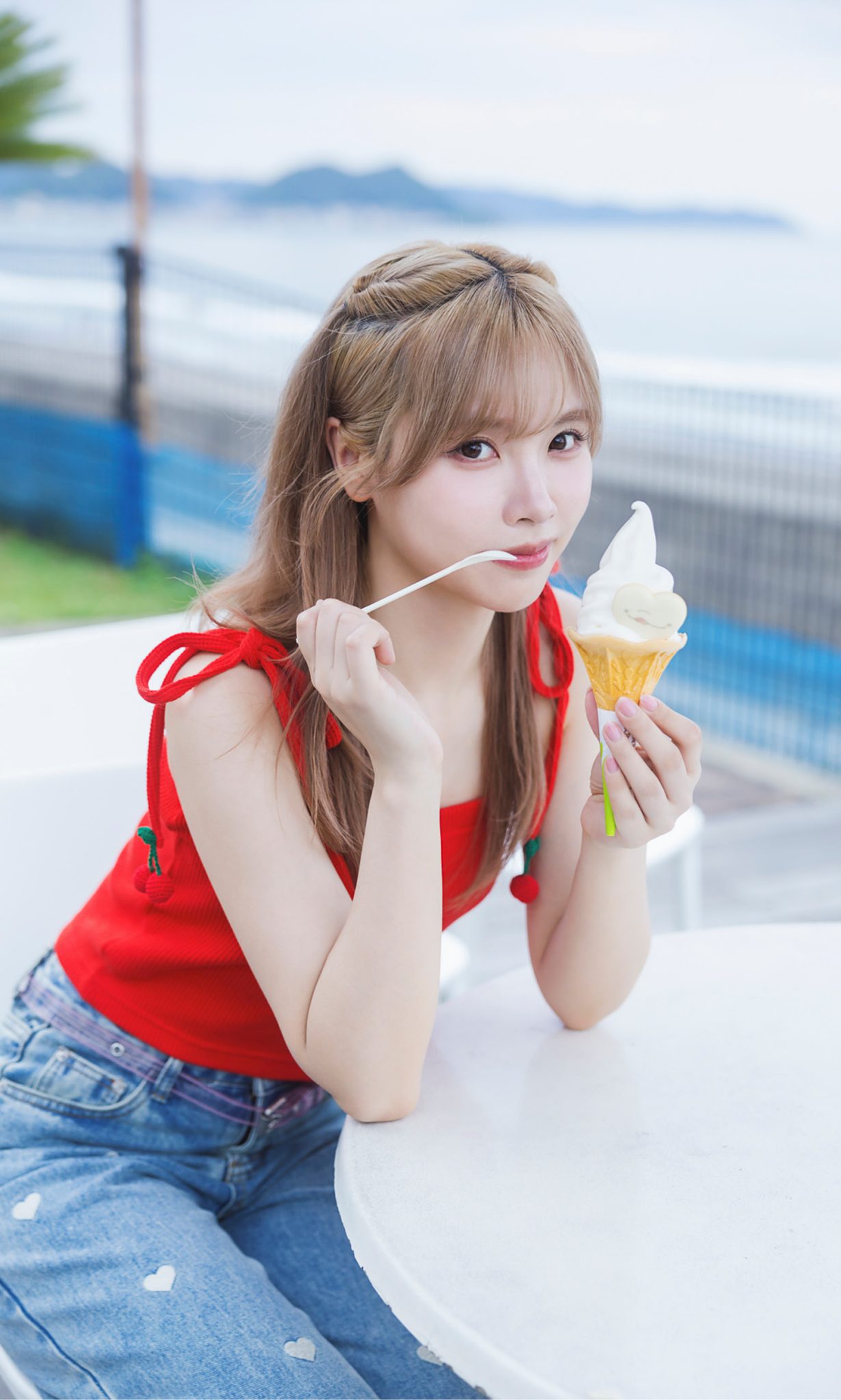 国产声优&coser 黎狱/Liyuu写真集「メモリアル・グラフィティ」 (週プレ PHOTO BOOK) | 日本写真网