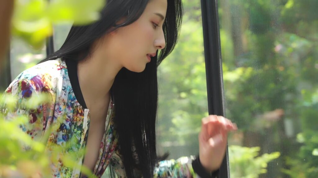 AOI 2025年7月18・25日合併号 6分ムービー | 日本写真网